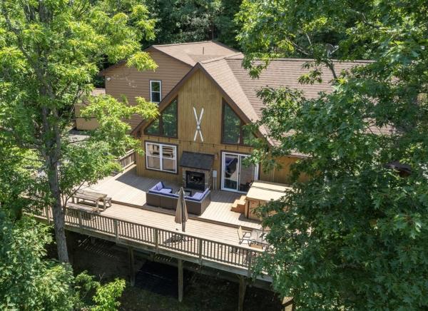Bryce Mtn Views - Hot Tub - Theater - Games - Sleeps 14 - Virginia