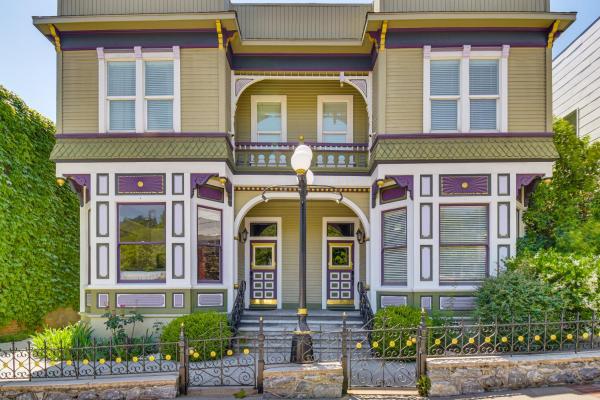 Historic Home In Downtown Sonora! - Sonora, CA