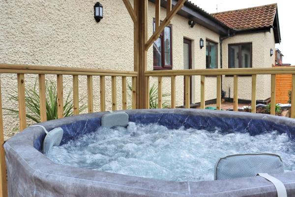 Warden Hills Contractor Retreat With Hot Tub & Parking M1 A6 & Central Luton Access - Luton