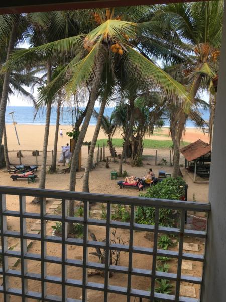Dephani Beach Hotel - Sri Lanka