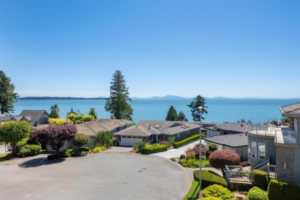Ocean View 2 Bedrooms - Surrey