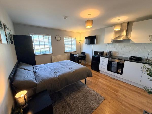 Leatherhead Studios By Workstay - Shere