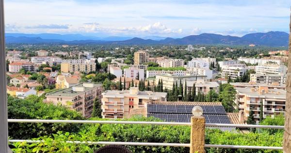 Villa Dominante à St-raphael - Fréjus