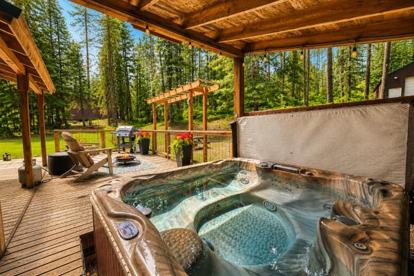 Camp David Cabin - Lake Chelan, WA