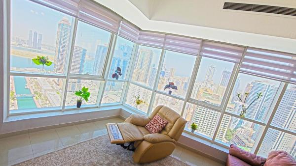 Luxury Skyline Apartment With Panoramic Views - United Arab Emirates