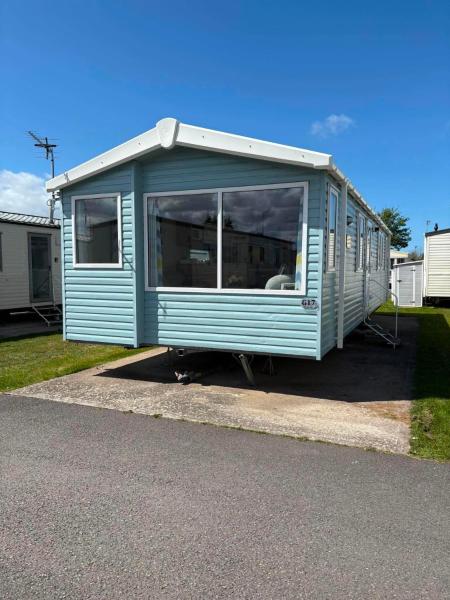 Surf Shack Caravan - Lyons Winkups - Rhyl