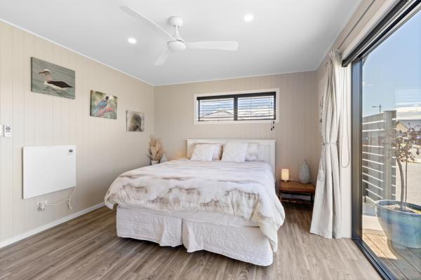 Modern Home Away From Home - Blenheim