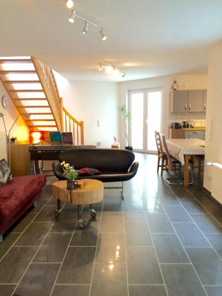 Individuell Wohnen Loft-charakter Im Innenhof - Meerbusch
