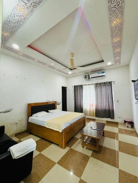 J B Hotel,banquet & Restaurant - Uttarakhand