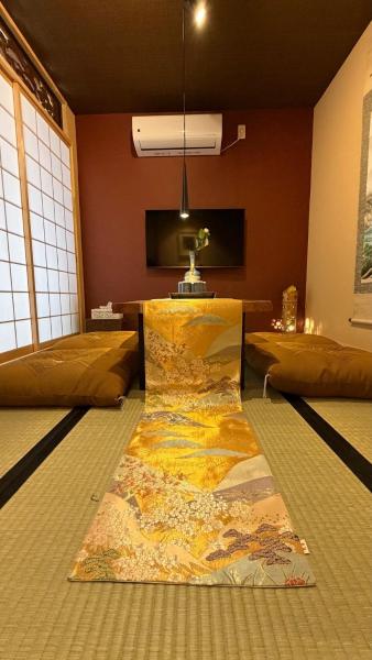 光と影が織りなす和モダン一棟貸し 桃谷駅徒歩9分 関空直通 全畳のデザイナーズ邸宅 - Osaka
