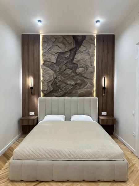 Stone & Wood Apartments - Lviv