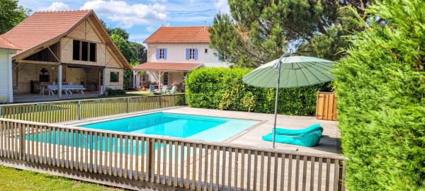 Grande Maison Dans Les Landes Pour 10 Pers Avec Piscine Et Salle Escalade Unique - Labouheyre