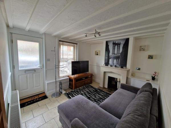 Carisbrooke Mill Cottage - Isle of Wight