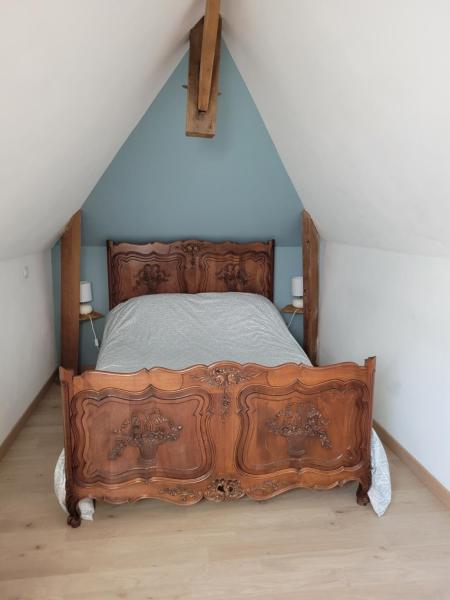 Chambre Lit Double Avec Sdb Et Wc Privés - Noailles