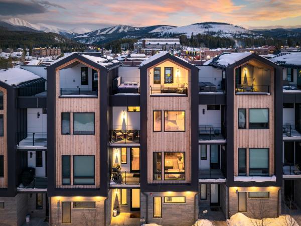 New Hideaway Park Luxury Loft 96 I Rooftop Hot Tub I Great Views I Best Price I Free Adventures Daily - Winter Park, CO