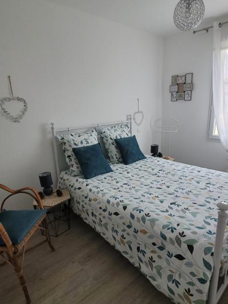 "Les Sorbiers" Chambre Bleue 30' Plages - Saintes
