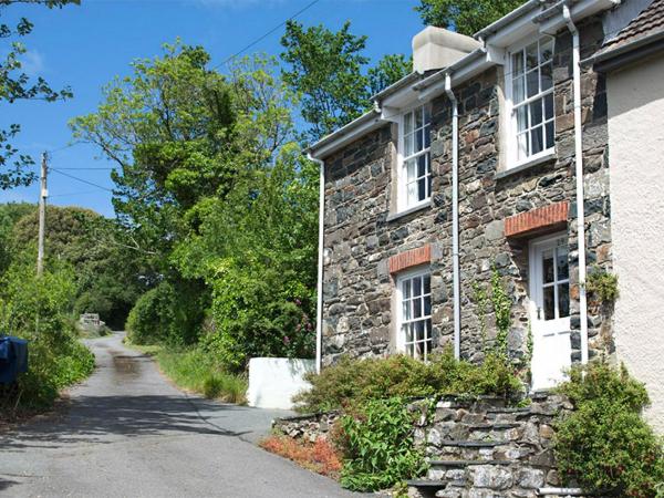 Old Newport Road - Fishguard