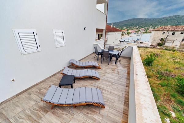 Dzon Beachside Apartments - Sevid