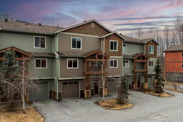 Girdwood Mountain Basecamp-sleeps 7-near Alyeska - Girdwood, AK