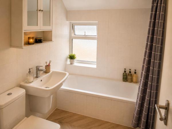 The Loft Retreat 3br Apartment For 7 Guests - Maidenhead