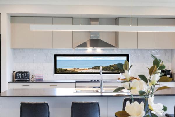 Warrnambool Ocean Breeze - Allansford