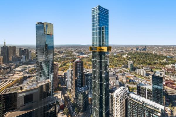 Complete Host Prima Towers Apartments - Northland