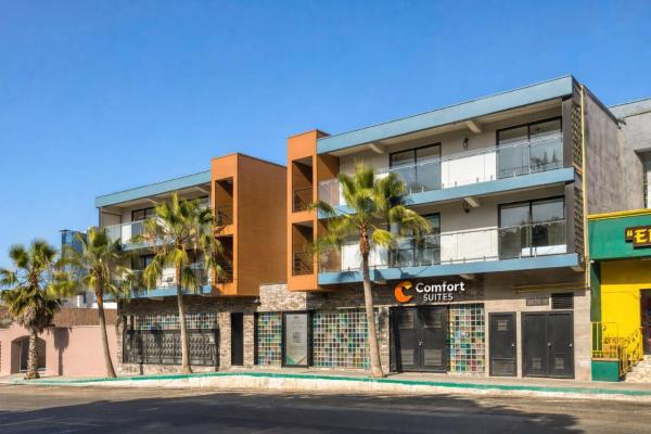 Comfort Suites Tijuana - Baja California
