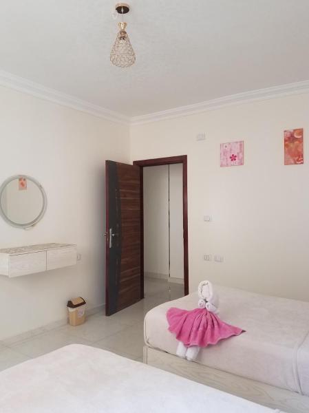 Giza Home 3 - Giza