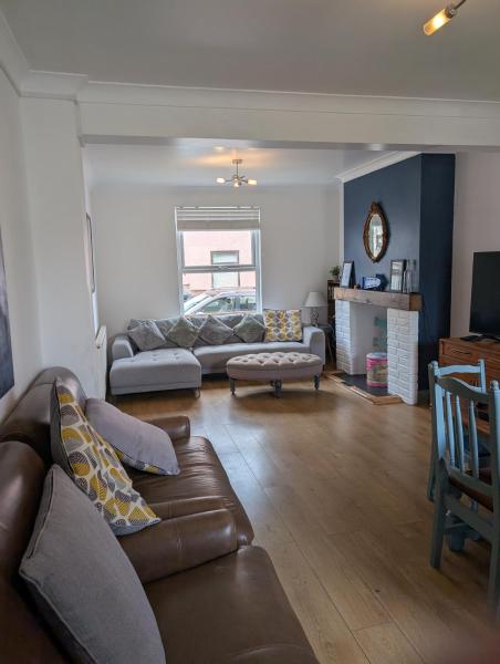 Spacious 3 Bed House Near Beach! - Lowestoft