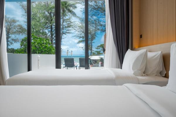 P Villas Beachfront - Pa Tong