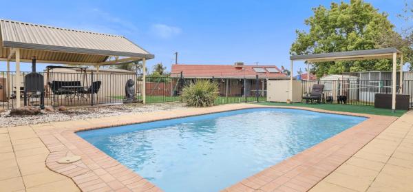 Taking 5 - Tamworth