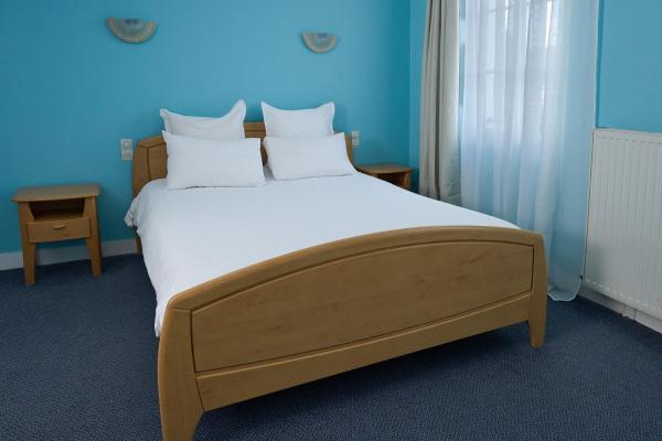 Hôtel Restaurant Le Plat D'etain - Eure-et-Loir