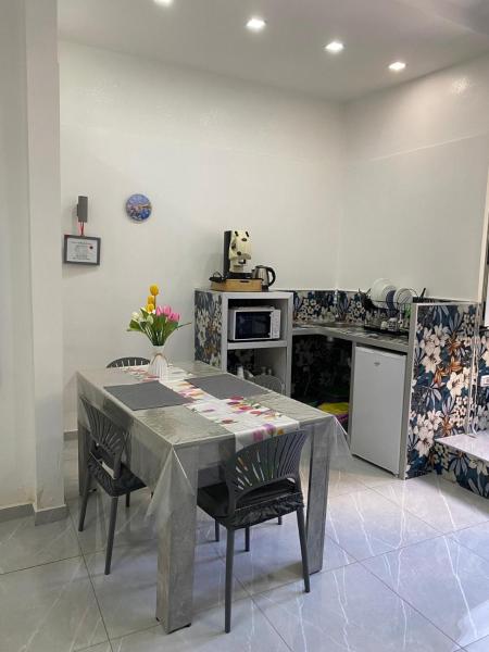 Le 3 Sorelle House - Naples