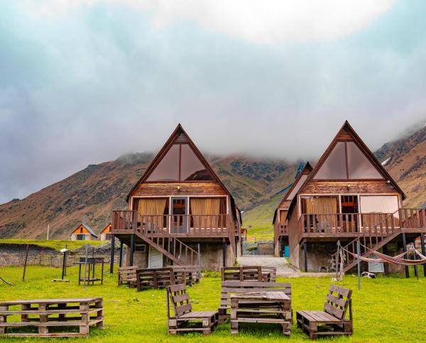 Kazbegi 4 Side Cottages - Республика Ингушетия