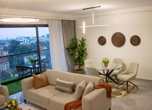 Alina Ridge - Nairobi