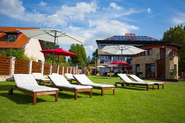 Pole Position Beach Hotel - Balatonszemes