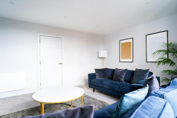 #157 Westbourne Beach Retreat - Sleeps 10 - Poole