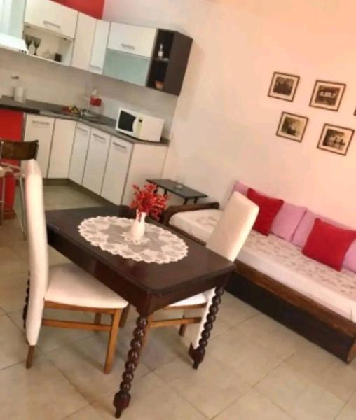Departamento Amueblado - La Plata