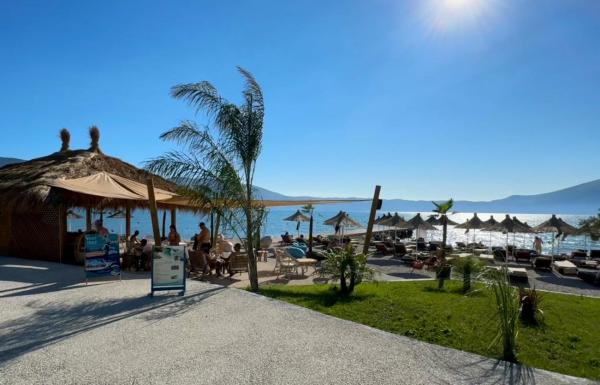 Hasani Beach Apartment - Vlora