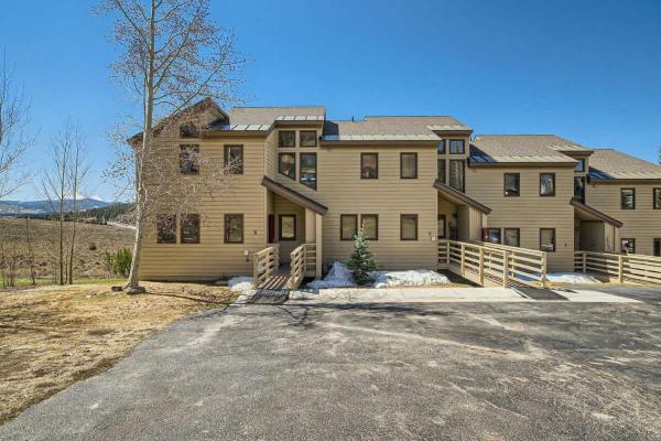 Family 2 Bedroom With Loft, Lake Views, Amazing Location - Dillon