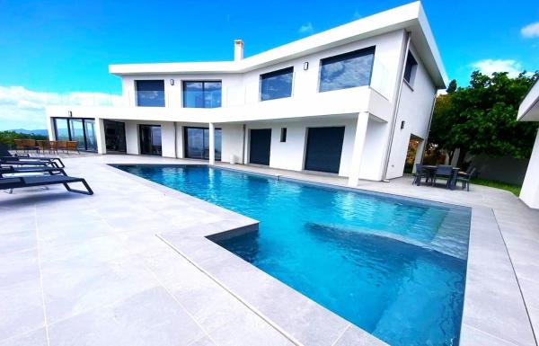Villa Lola - Modern Architecture, Sea & Pool - Porticcio