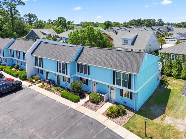 Coastal 2br With Pool Pet Friendly 1 Mile To Beach - North Myrtle Beach, SC