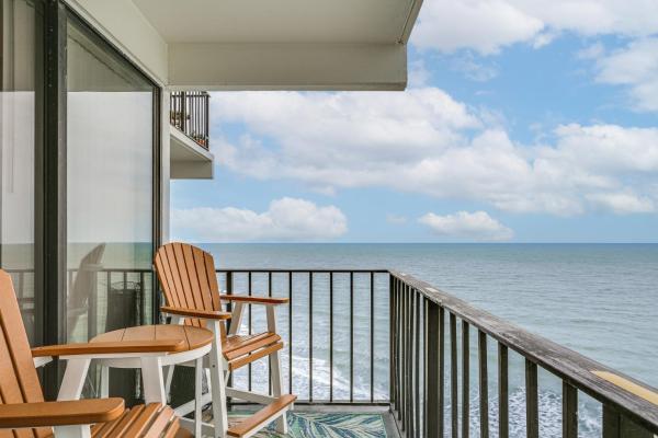 Oceanfront Garden City Beach Condo For Families! - Murrells Inlet, SC