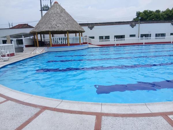 Casa En Flandes Ideal Para Descansar Para Grupos Y Familias - Girardot