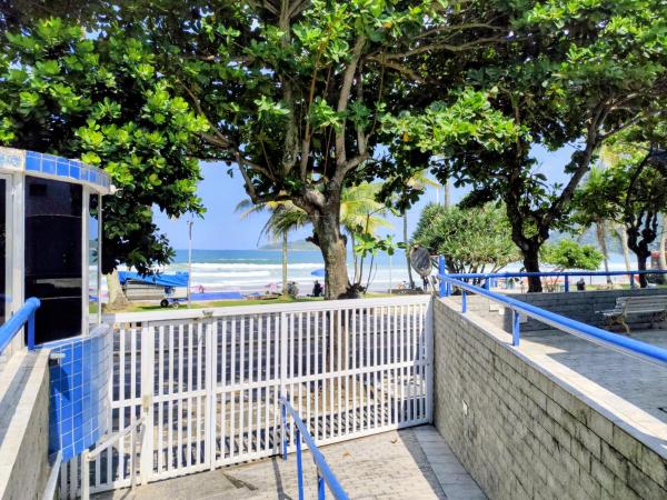 1e - Apartamento 3 Quartos Com Ar Condicionado, 2 Banheiros, Internet , 1 Garagem - Beira Mar - Praia Do Tombo - Guarujá - Santos