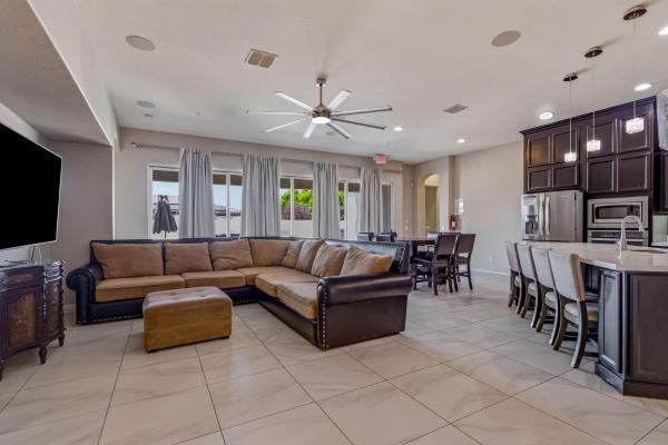 Queen Creek 4br Family Retreat - Queen Creek, AZ