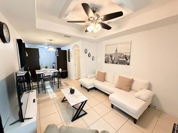 Peaceful Apartment Near University Dr - 德克薩斯