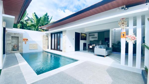 New Private Pool Villa Near Lovina Beach - Buleleng