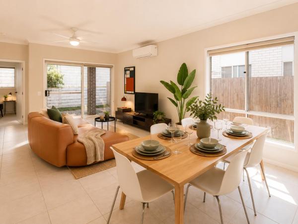 The Bauhaus House - Chic 4b2b Family Home - Gold Coast