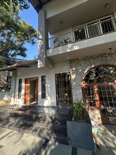 Atishay Villa I 4bhk I Pure Veg I Pvt Pool & Lawn - Lonavla